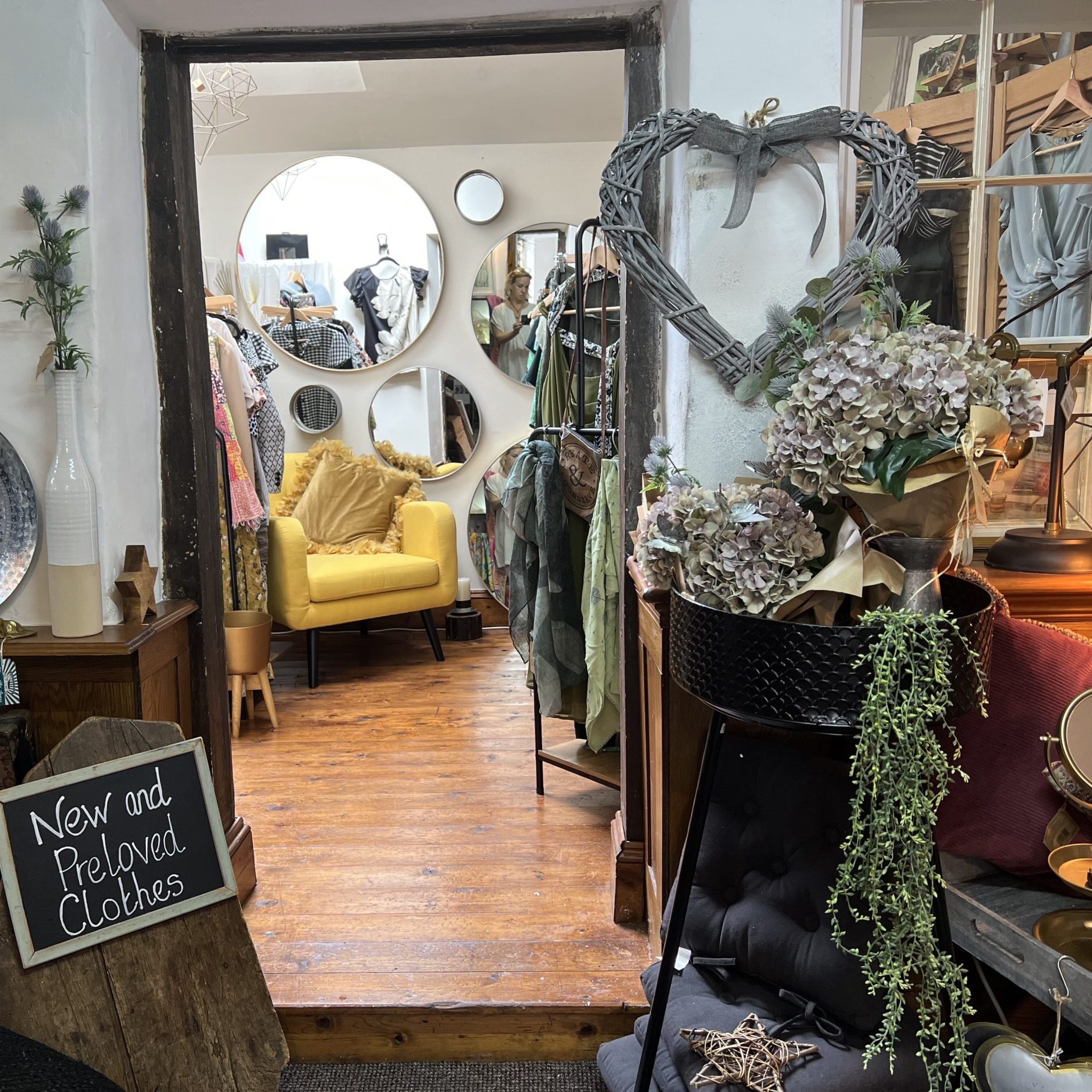 Unique gift solutions and hand picked hampers